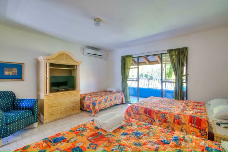 Beach Break Resort – Jaco, Costa Rica